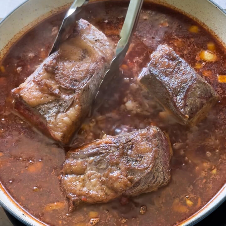 Easy Braised Short Ribs Recipe - Maja's Recipes