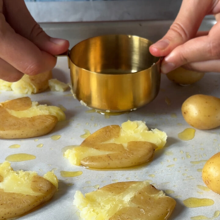 Easy Smashed Baby Potatoes Recipe - Maja's Recipes