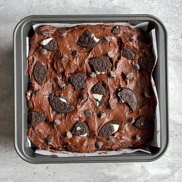 Easy Fudgy Oreo Brownie Recipe - Maja's Recipes
