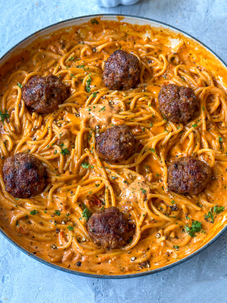 Creamy Spaghetti and Meatballs Recipe (Quick & Easy) - Maja's Recipes