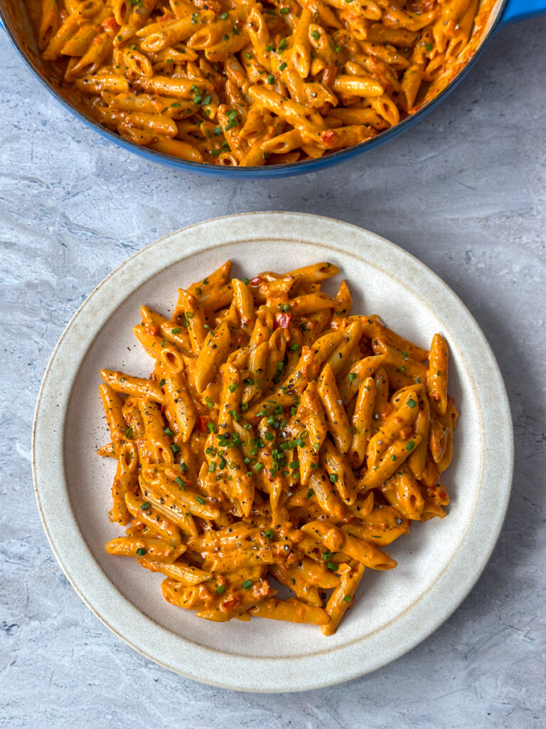 Easy roasted red pepper pasta sauce (Creamy Recipe) - Maja's Recipes