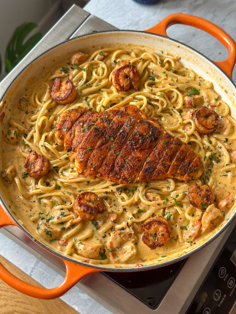 The Best Alfredo pasta with chicken and shrimp - Maja's Recipes