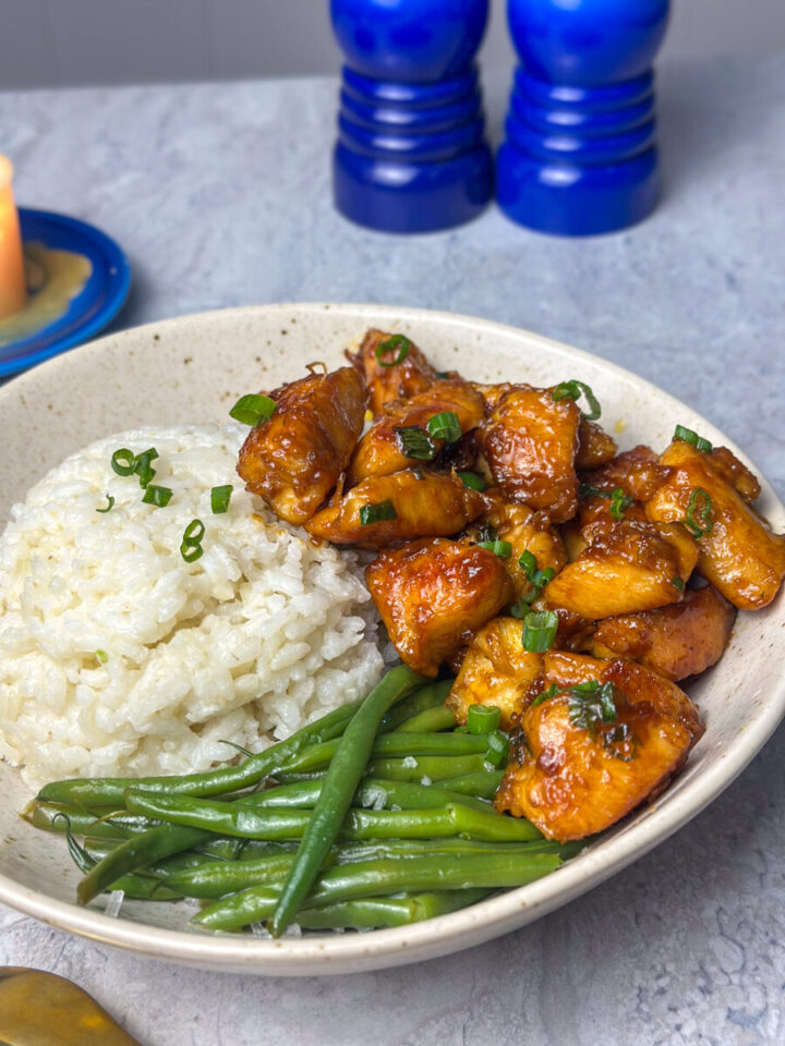 10-Minute Honey Garlic Chicken Bites Recipe - Maja's Recipes